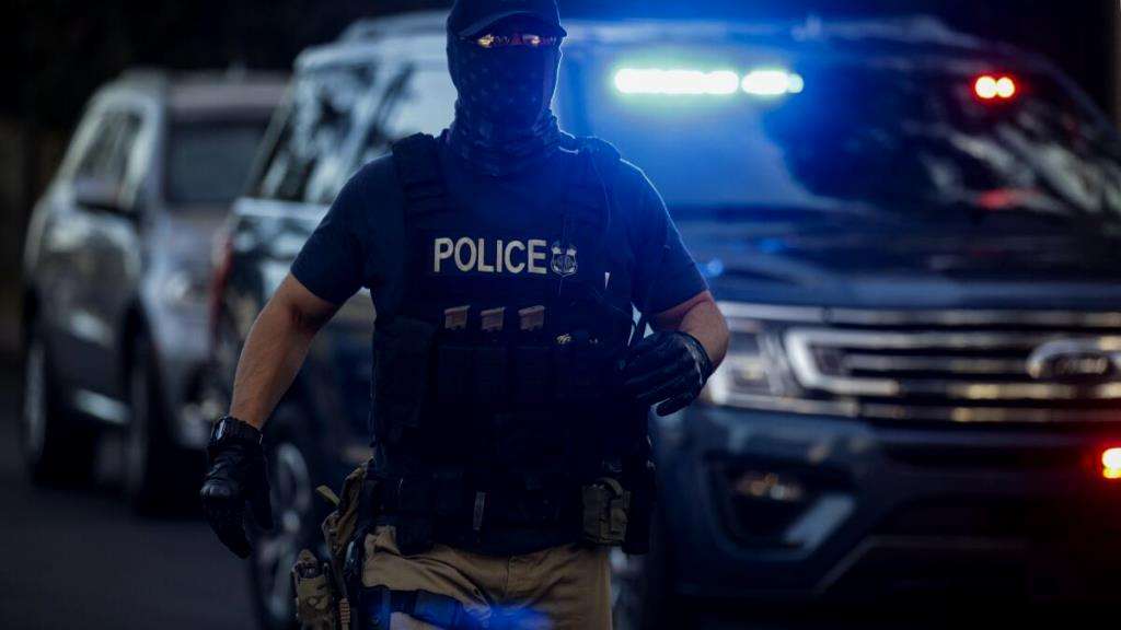10 mil agentes más del ICE en guerra antimigrante en USA | Total Sapiens